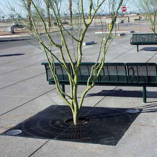 Griglia per alberi quadrata - STARBURST SERIES 2 - IRONSMITH - rotonda