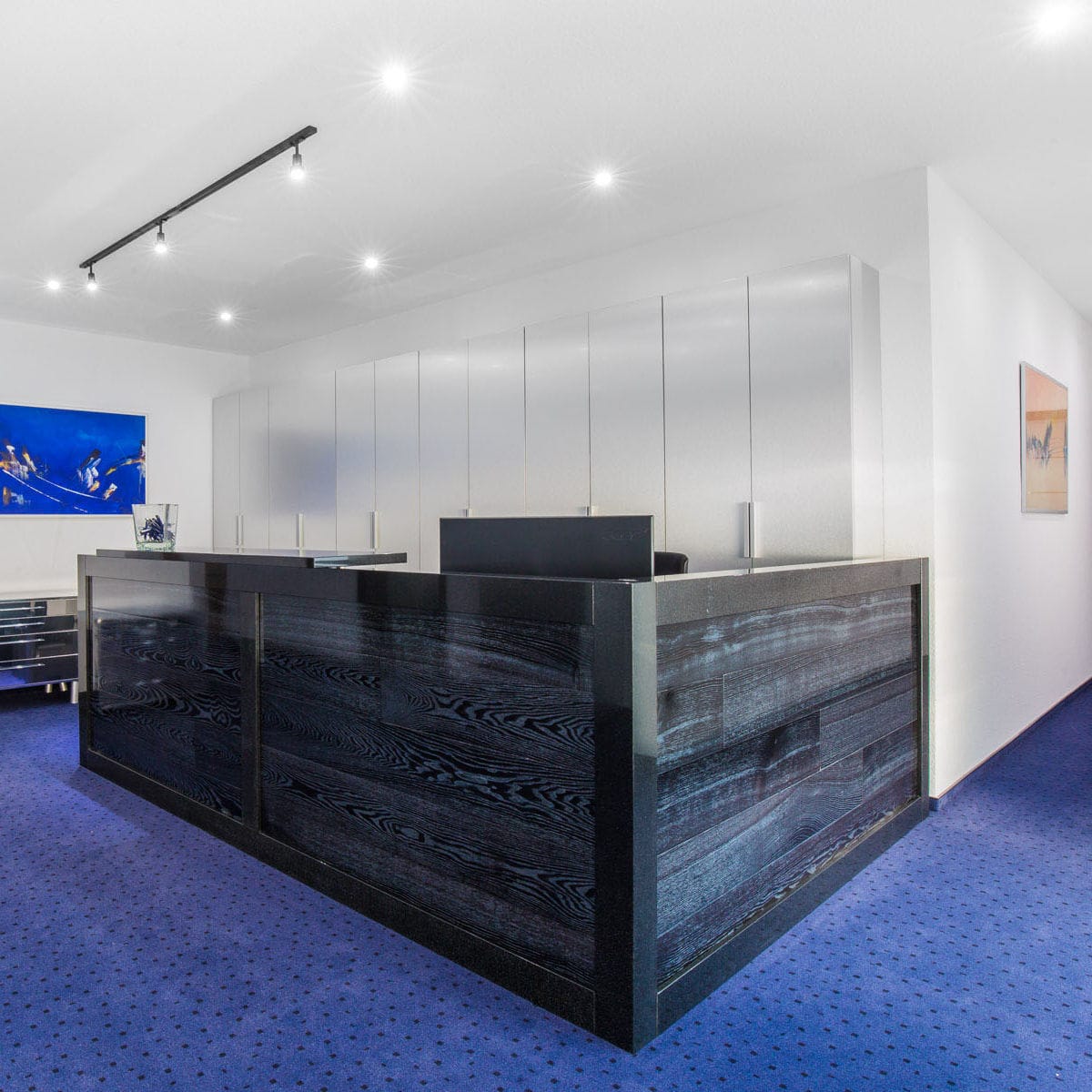 Banco reception d'angolo - Luis Design - in legno laccato / in granito