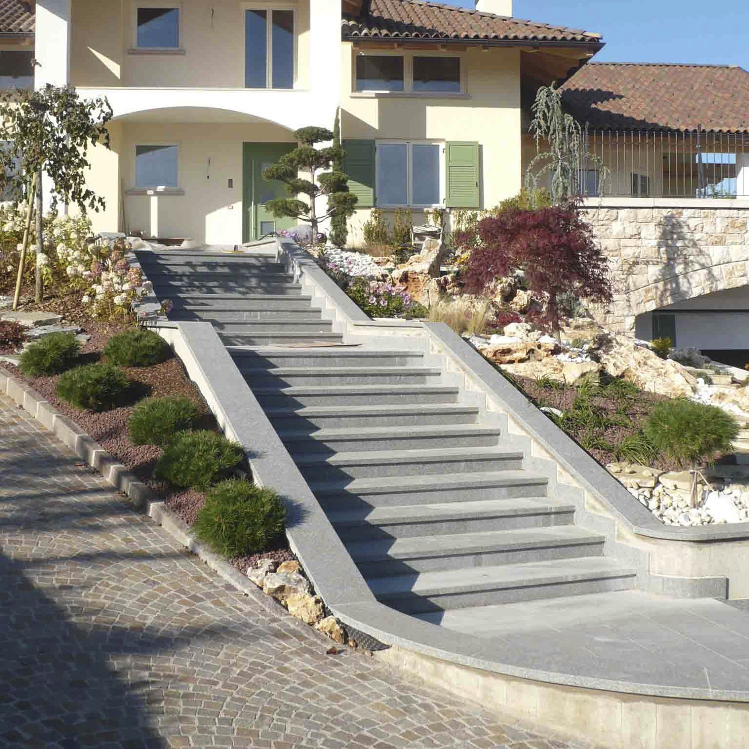 Gradino in pietra naturale - GREY DOLOMITI - COLOMBINI S.P.A.