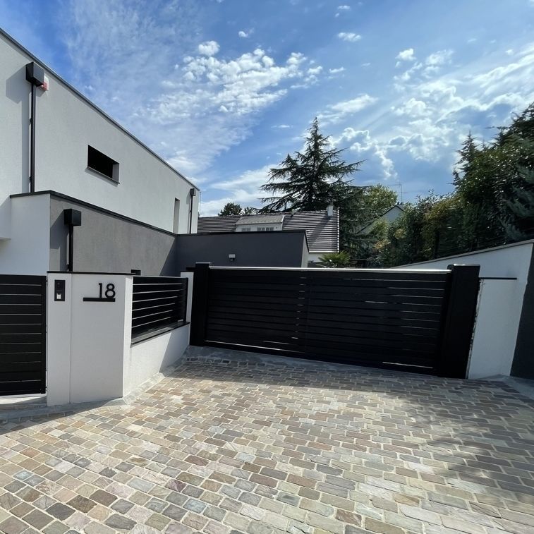 Cancello scorrevole verticale - COMPACTGATE - in alluminio / in acciaio ...