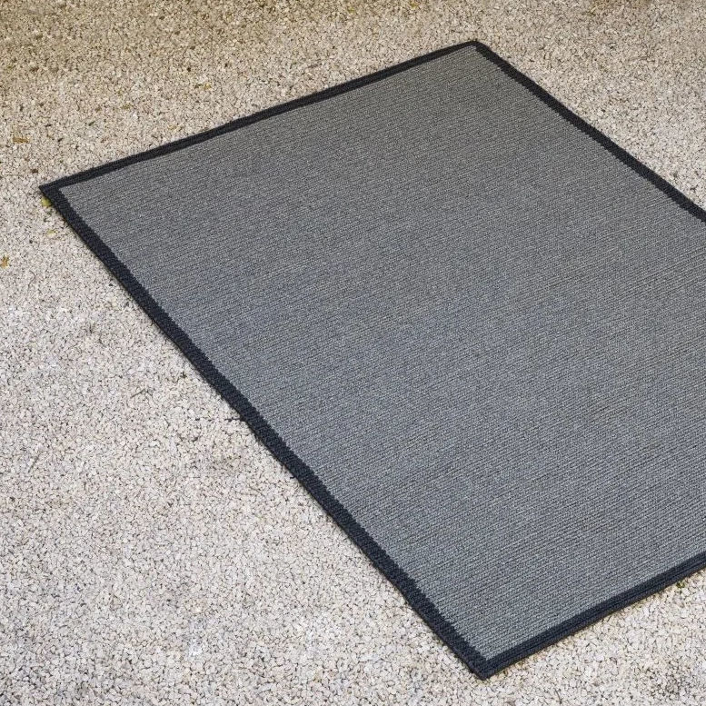 Tappeto contemporaneo - STRINGS - GANCEDO - a tinta unita / in ...