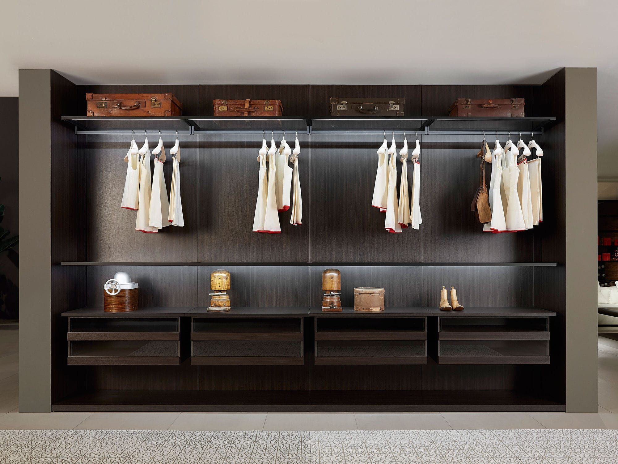 Cabina armadio modulare - BOISERIE - Porro - con fissaggio a muro / moderna / in legno