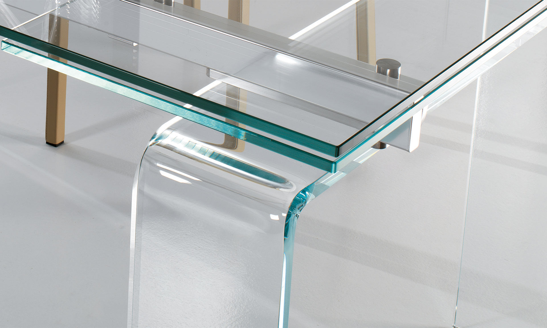Tavolo moderno - NEW PLANO - Riflessi - in vetro temprato ...