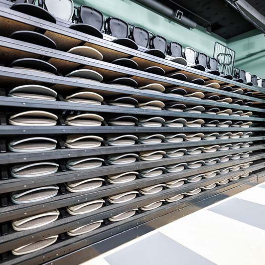 Gradinata telescopica - INTEGRA - Irwin Seating - con poltrone a scomparsa