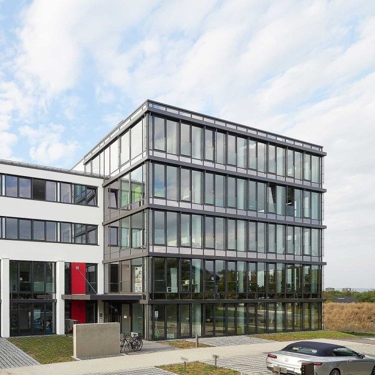 Facciata continua a montante e traversa - C 50 HI - heroal - in ...