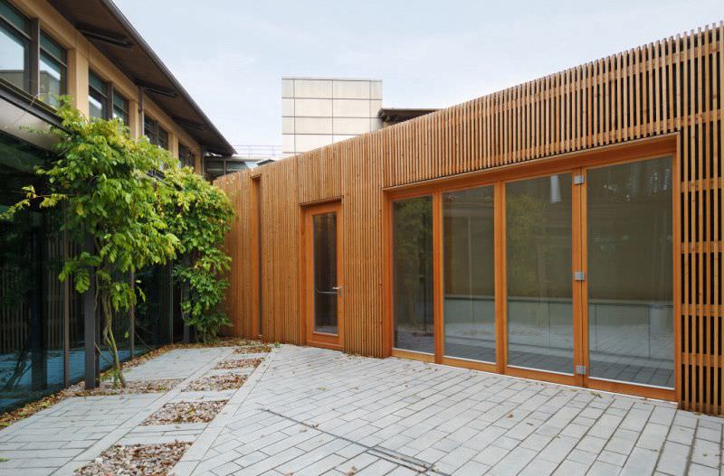 Edificio prefabbricato - TRUST SANGER INSTITUTE - Riko Hiše - in legno ...