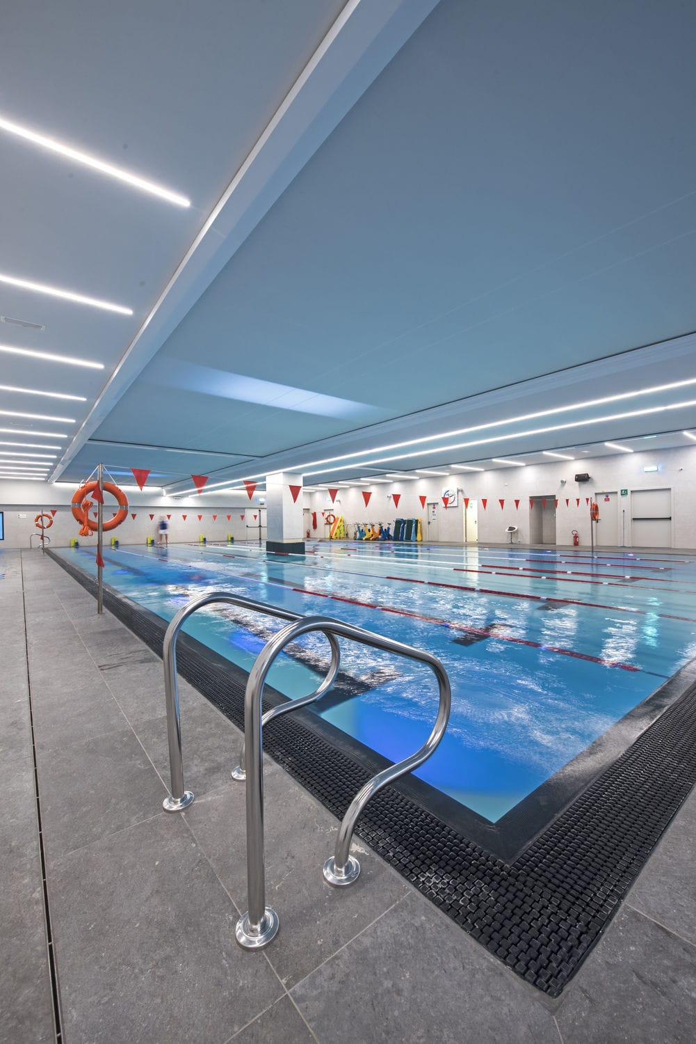 Piscina da interno - TRAINING - CEMI - contract / interrata / in ...