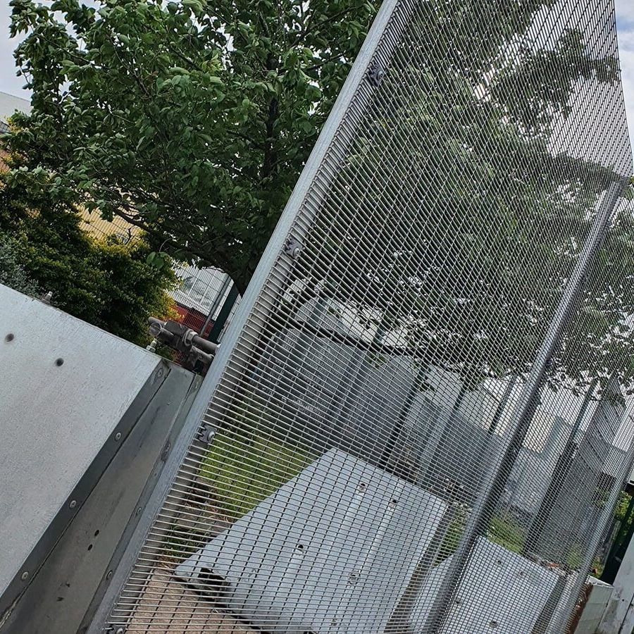 Recinzione in rete metallica - RDS StrongHold S455-358 - ZAUN FENCING ...