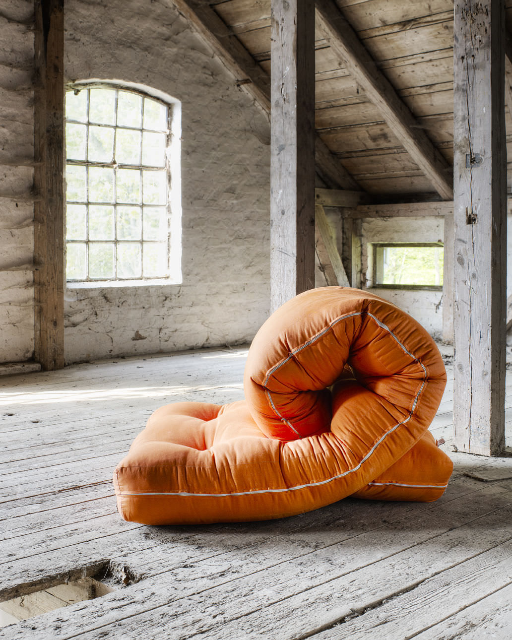 Chauffeuse contemporanea - LOOP - Karup Partners A/S - in tessuto ...