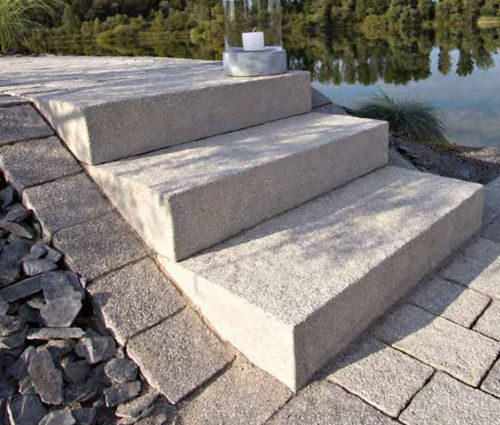 Gradino in calcestruzzo - TRENTO - Bivois - antiscivolo / prefabbricato
