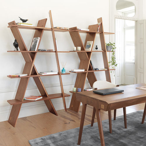 Scaffale contemporaneo - XI - Wewood - Portuguese Joinery - in rovere ...